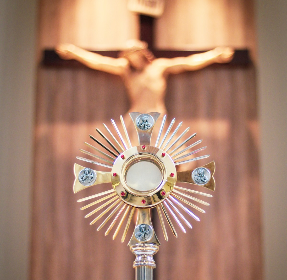 An Advent Prayer for Holy Communion – Touching the Sunrise